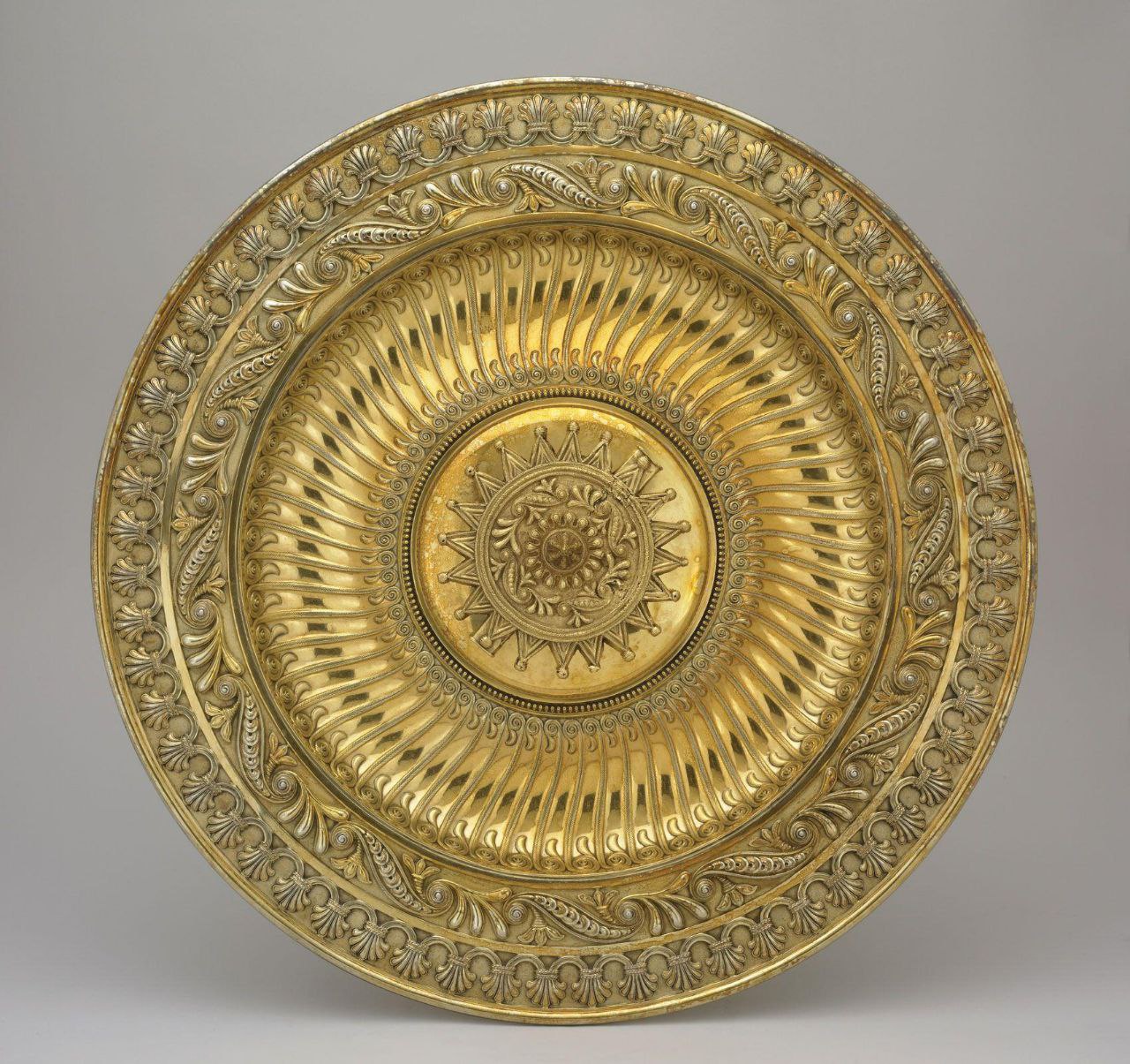 The Emblematic Soul Disc Dish Pendant of Asante Soul Priests in Ghana ...