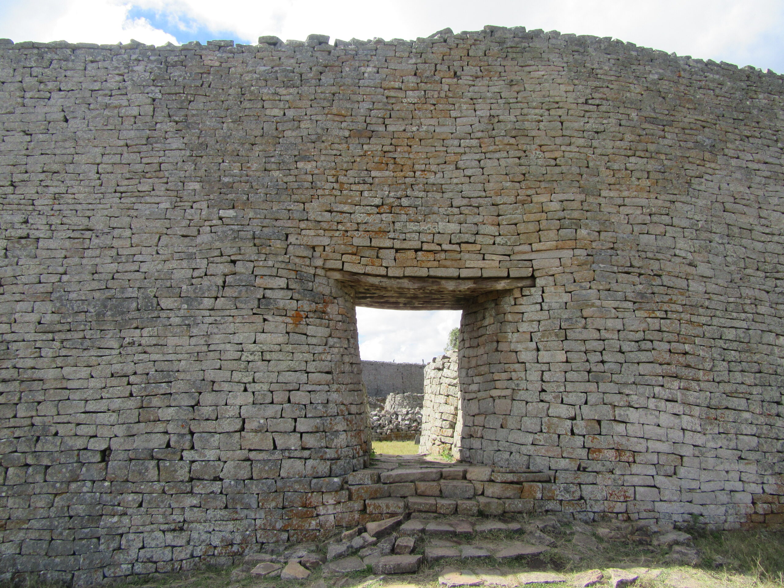 Walls Without Mortar: Great Zimbabwe and Southern Africa’s Dry-Stone ...